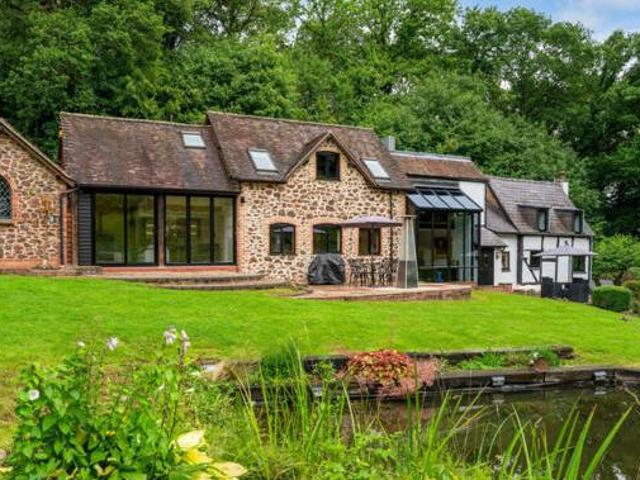 3 Bedroom Detached House For Sale In Bromsberrow