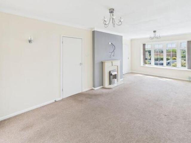 3 bedroom detached house for sale in Bromwich Lane, Worcester, WR2