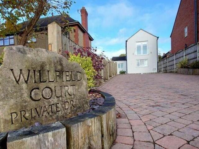 3 Bedroom Detached House For Sale In Brown Edge, Stoke on trent