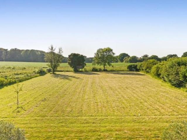 3 bedroom detached house for sale in Bulltown Lane, West Brabourne, Kent, TN25