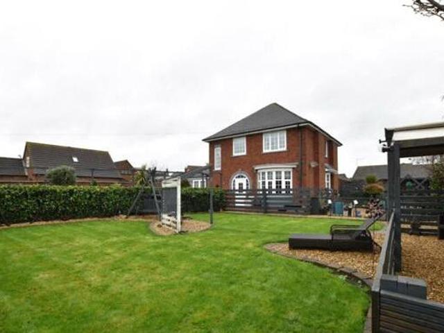 3 Bedroom Detached House For Sale In Burringham