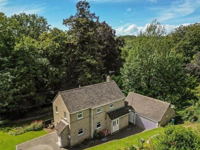 3 Bedroom Detached House For Sale In Bussage