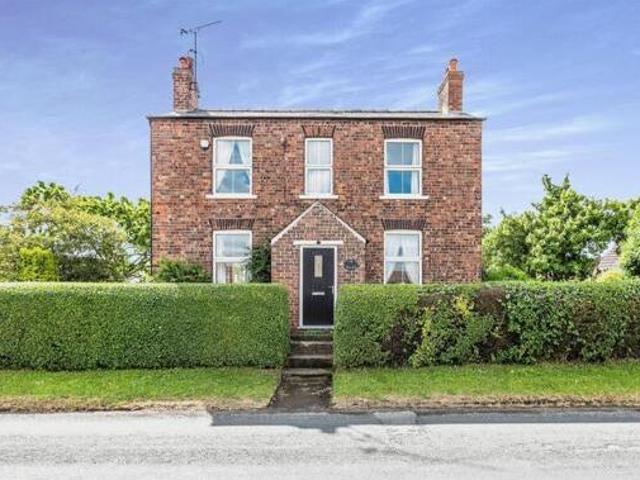3 Bedroom Detached House For Sale In Gowdall