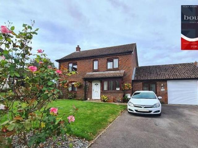 3 Bedroom Detached House For Sale In Goodworth Clatford, Hampshire