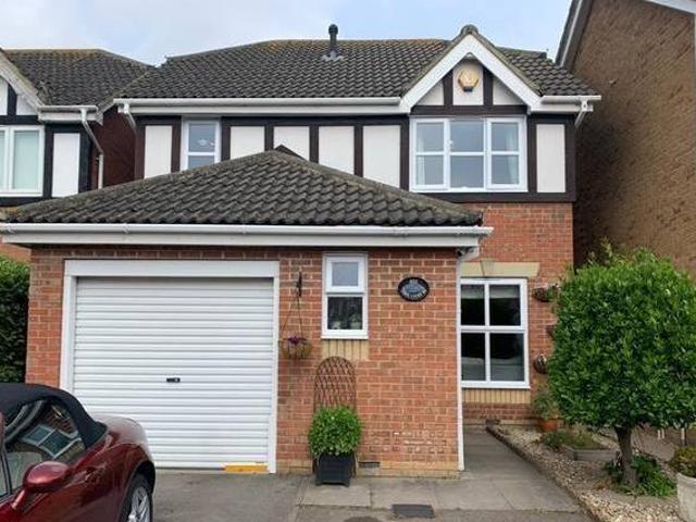 3 bedroom detached house for sale in Gorse Cover Road BS35 BS35