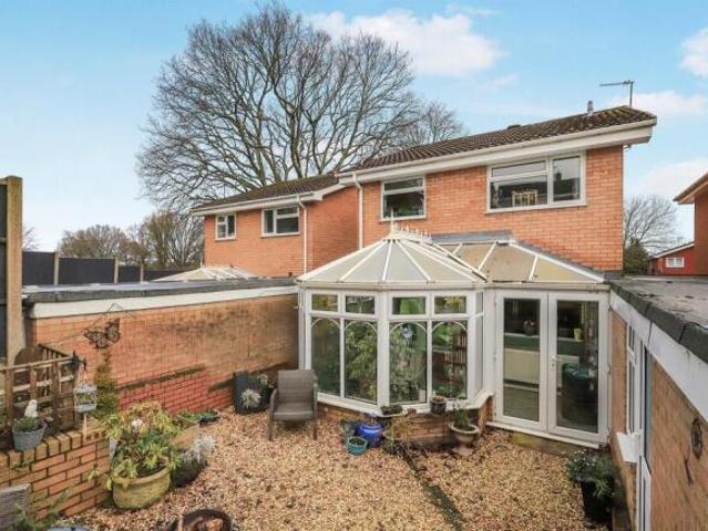 3 bedroom detached house for sale in Gamesfield Green, Wolverhampton, WV3