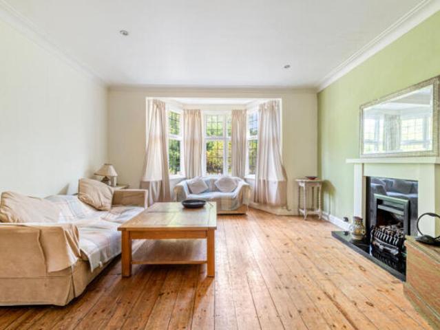 3 bedroom detached house for sale in Gander Green Lane, Sutton, Surrey, SM1