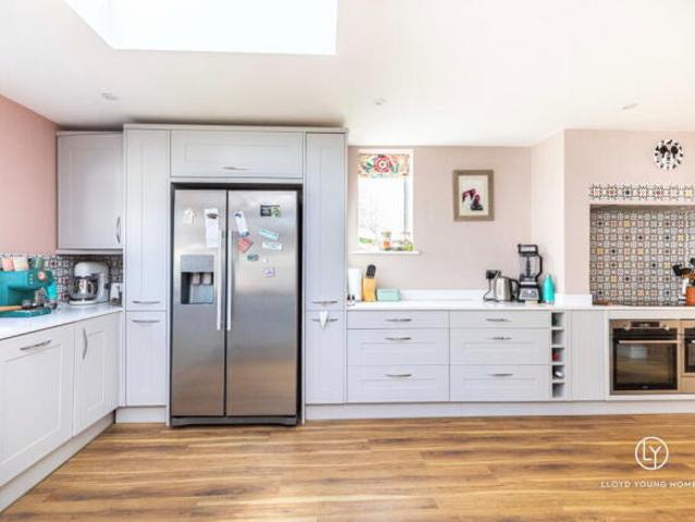 3 bedroom detached house for sale in Geneva Avenue, Southbourne, Bournemouth BH6 3NB, BH6