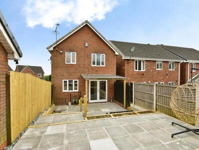 3 bedroom detached house for sale in George Eardley Close, Tunstall, Stoke on trent, ST6