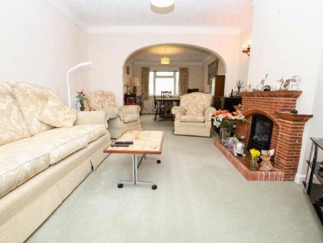3 bedroom detached house for sale in Glasslaw Road, Southampton, Hampshire, SO18