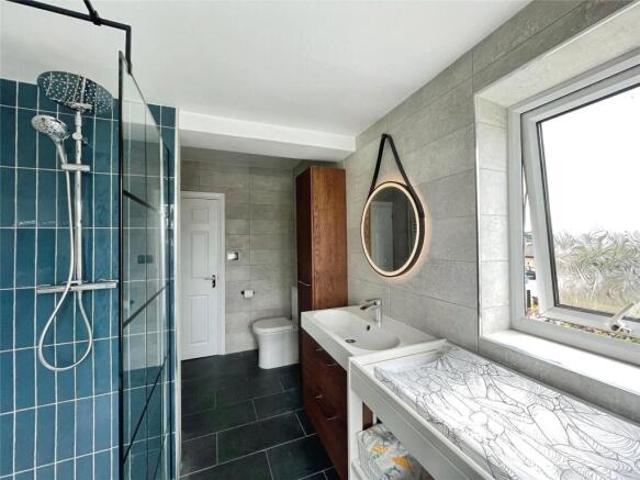 3 bedroom detached house for sale in Gleadless Common, Sheffield, S12