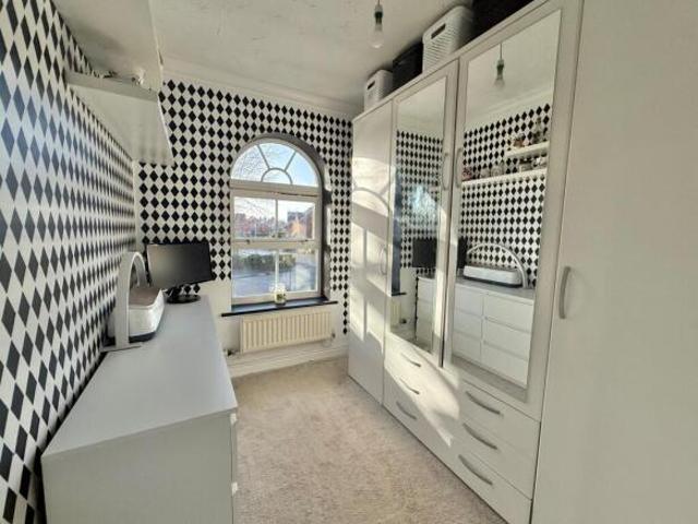 3 bedroom detached house for sale in Gloucester Close, Lincoln, LN4