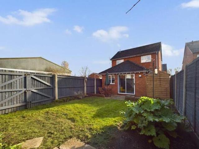 3 Bedroom Detached House For Sale In Gloucester, Gloucestershire