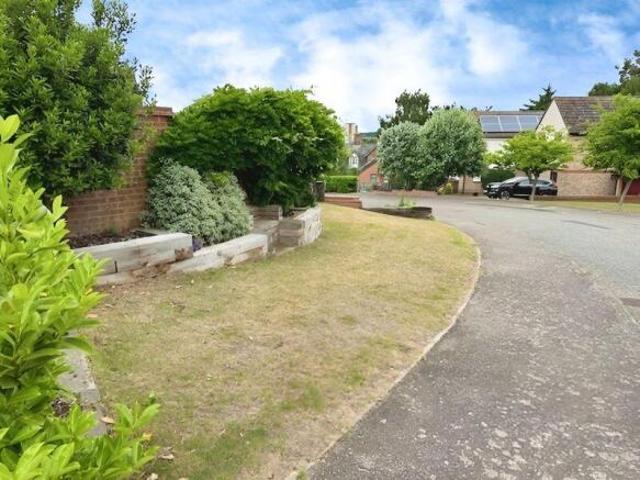 3 bedroom detached house for sale in Grantham Crescent, Ipswich, IP2