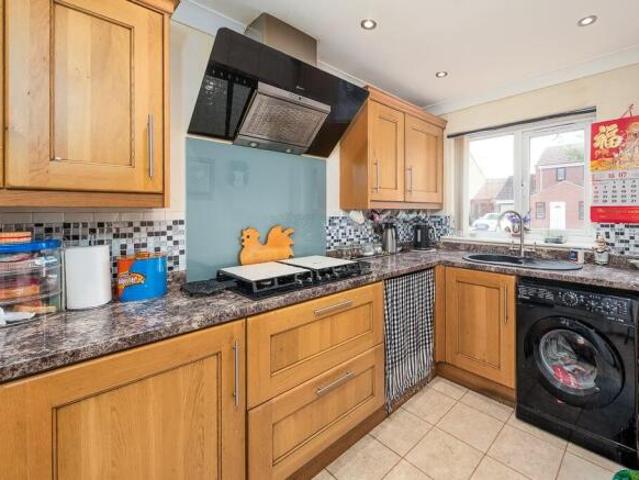 3 bedroom detached house for sale in Grasshopper Avenue, Worcester, WR5