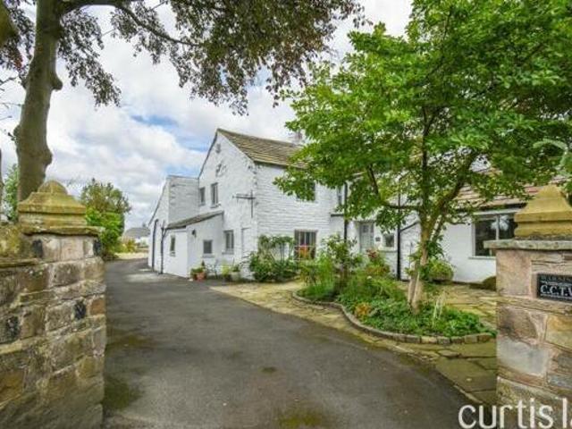 3 Bedroom Detached House For Sale In Great Harwood