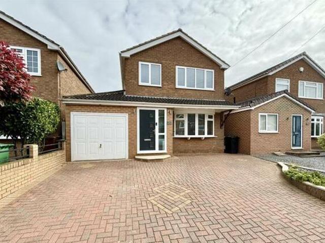 3 Bedroom Detached House For Sale In Great Preston
