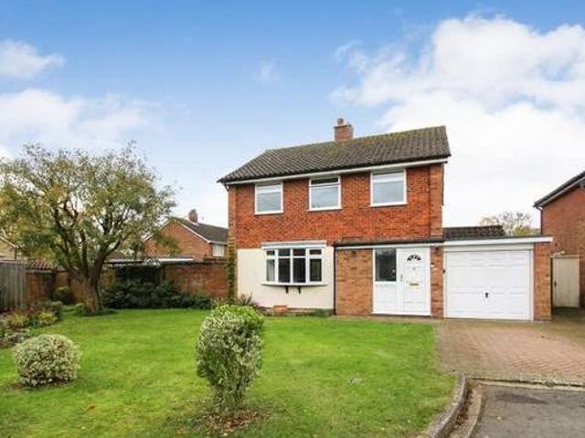 3 bedroom detached house for sale in Green End Renhold Bedford MK41