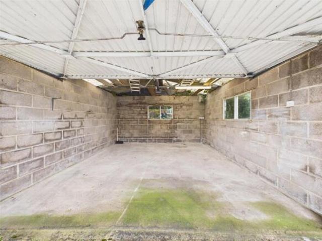 3 bedroom detached house for sale in Green Lane, Hucclecote, Gloucester, Gloucestershire, GL3