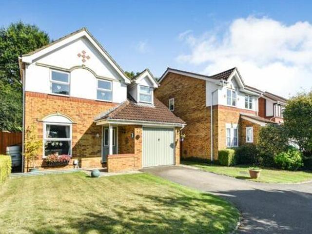 3 Bedroom Detached House For Sale In Guildford, Surrey