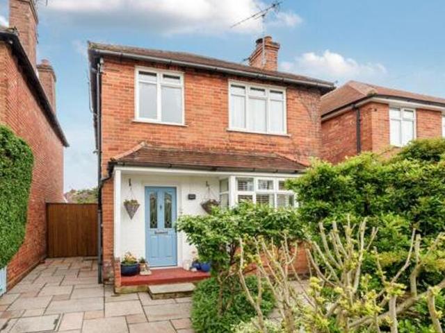 3 Bedroom Detached House For Sale In Guildford, Surrey