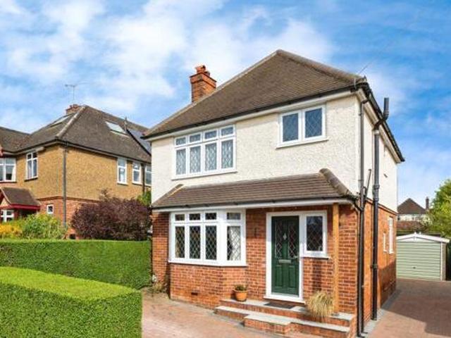 3 Bedroom Detached House For Sale In Guildford, Surrey