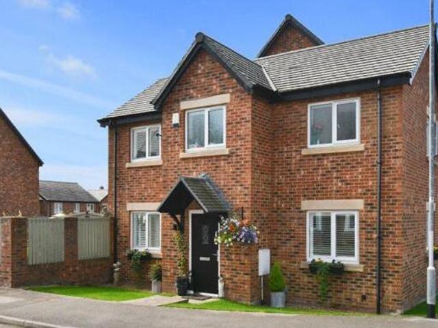 3 Bedroom Detached House For Sale In Guiseley