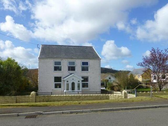 3 Bedroom Detached House For Sale In Gwaun Cae Gurwen, Ammanford