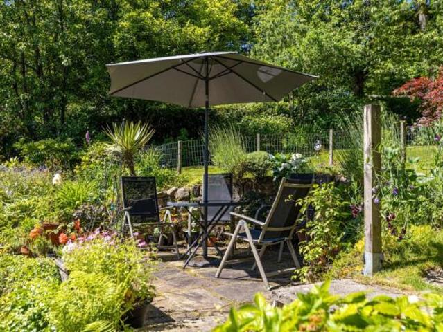 3 bedroom detached house for sale in Douglas Park Crescent, Bearsden, G61