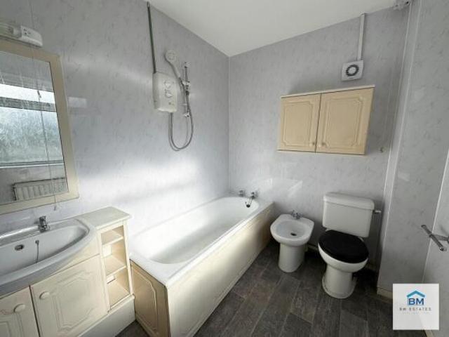 3 bedroom detached house for sale in Downing Drive, Leicester, LE5