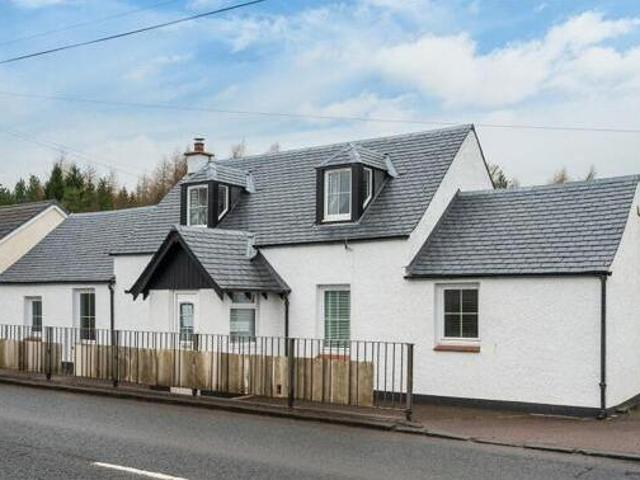 3 Bedroom Detached House For Sale In Dolphinton, West Linton
