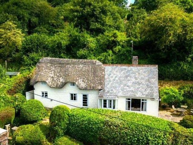 3 Bedroom Detached House For Sale In Donhead St Andrew, Shaftesbury