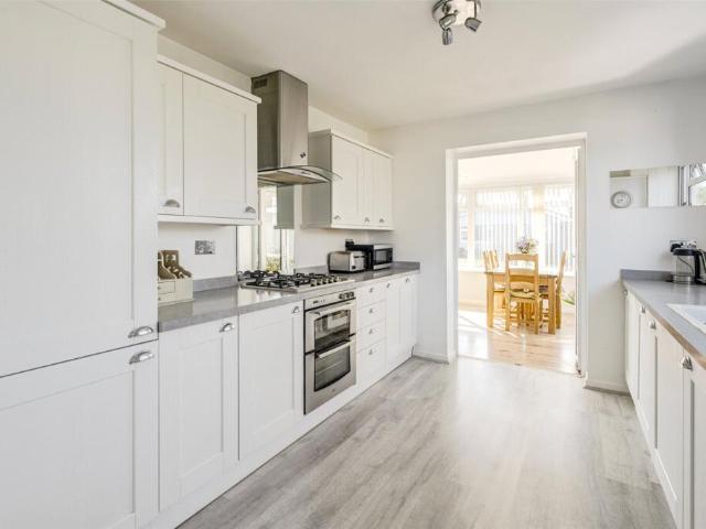3 bedroom detached house for sale in Doone End, Ferring, West Sussex, BN12