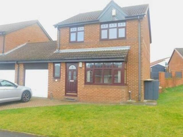 3 bedroom detached house for sale in Dormand Drive Peterlee County Durham SR8