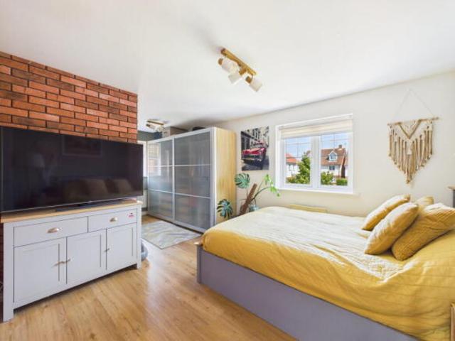 3 bedroom detached house for sale in Dahlia Road, Worthing, BN13