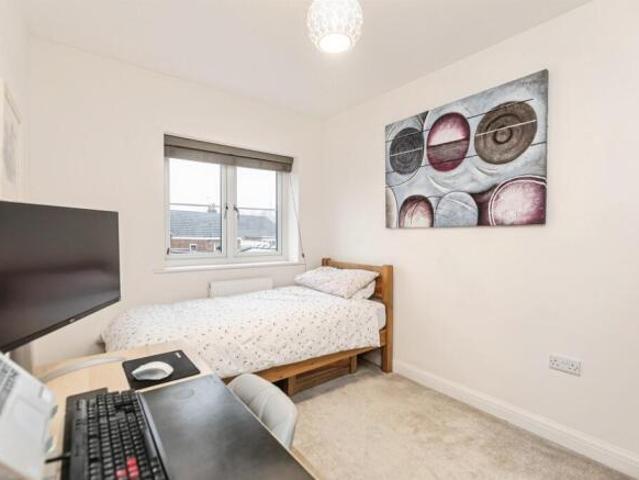 3 bedroom detached house for sale in Daisy Hill Close, Morley, Leeds, LS27