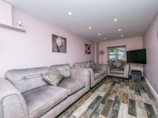 3 bedroom detached house for sale in Dalton Green Lane, Dalton, HD5