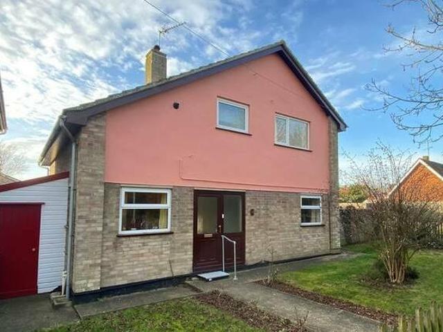 3 bedroom detached house for sale in Danforth Drive Framlingham IP13