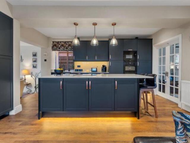 3 bedroom detached house for sale in Darwen Road, Bolton, BL7