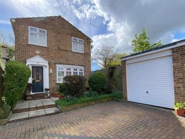 3 Bedroom Detached House For Sale In Deal