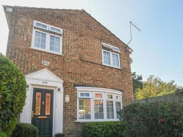 3 Bedroom Detached House For Sale In Deal