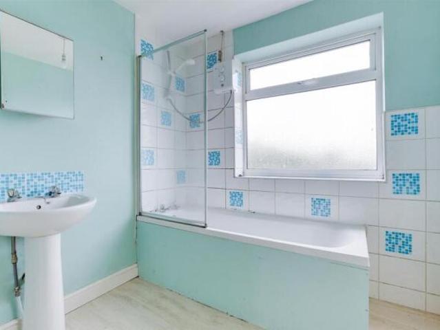 3 bedroom detached house for sale in Digby Avenue, Nottingham, NG3