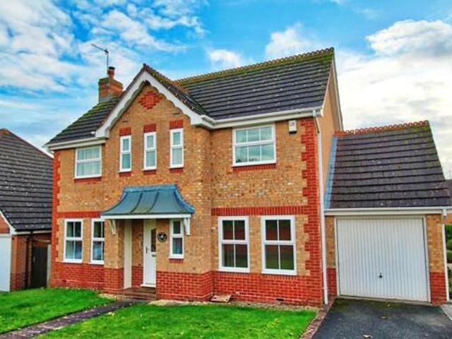 3 Bedroom Detached House For Sale In Droitwich