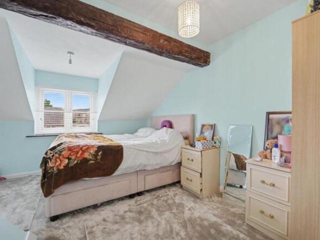 3 bedroom detached house for sale in Durnford Road, Wigston, LE18