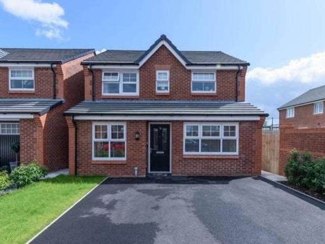 3 bedroom detached house for sale in Eason Way AshtonUnderLyne OL6 OL6
