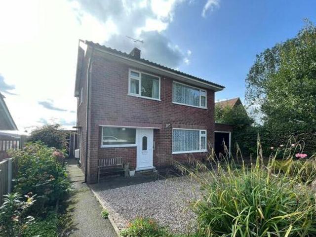 3 Bedroom Detached House For Sale In Eastwood