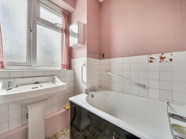 3 bedroom detached house for sale in Eden Drive, Headington, Oxford, OX3