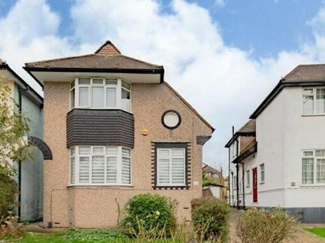 3 Bedroom Detached House For Sale In Edgware