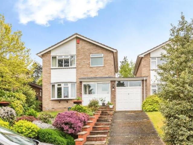3 bedroom detached house for sale in Eleanor Close, Oxford, OX4