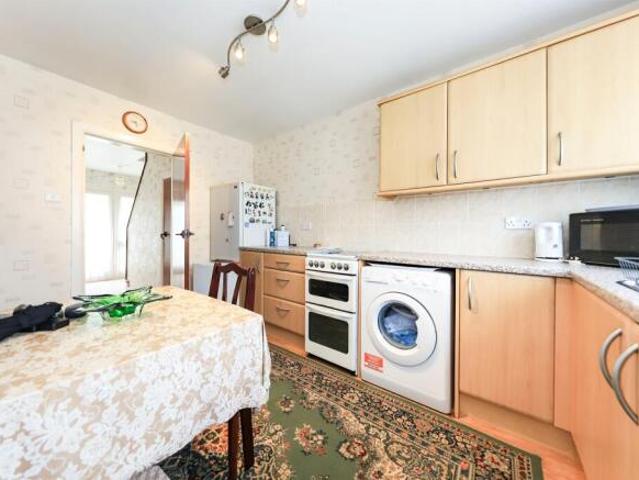 3 bedroom detached house for sale in Elizabeth Avenue, Goldthorn, Wolverhampton, WV4